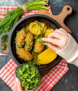 3 Valuable Benefits Of Cooking For Yourself At Home | ShineSheets ...